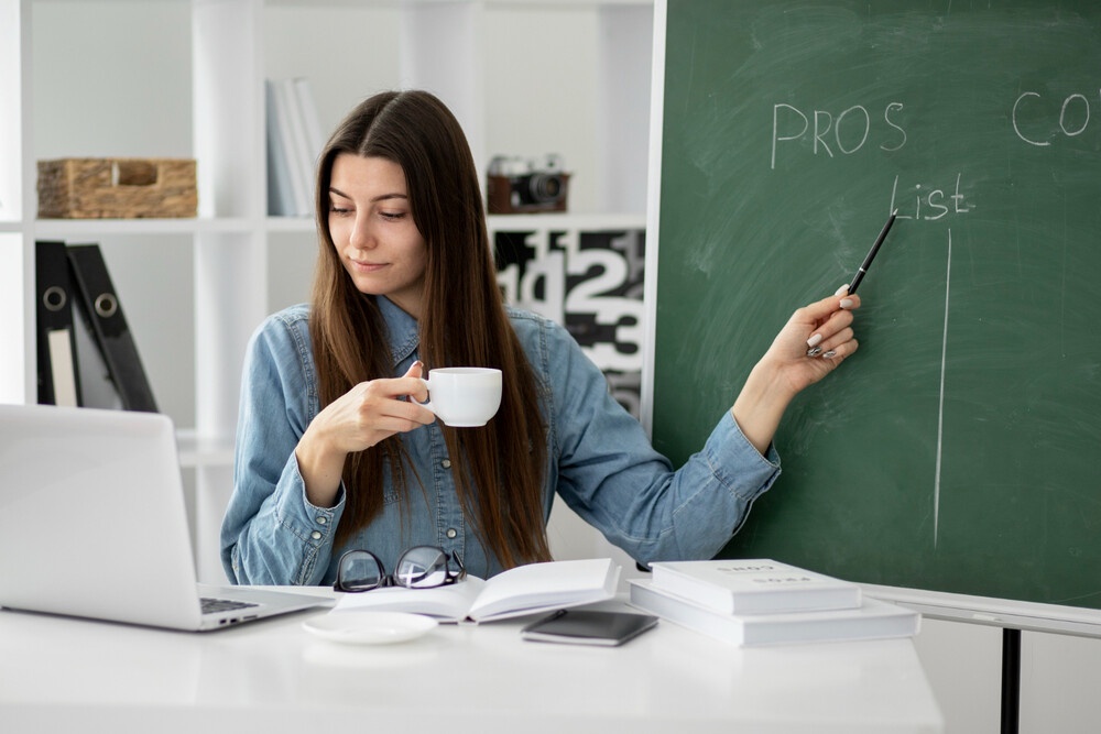 10 Reasons Why You Should Enroll in a Teacher's Assistant Course Today ... 10 Reasons Why You Should Enroll in a Teacher's Assistant Course Today ...